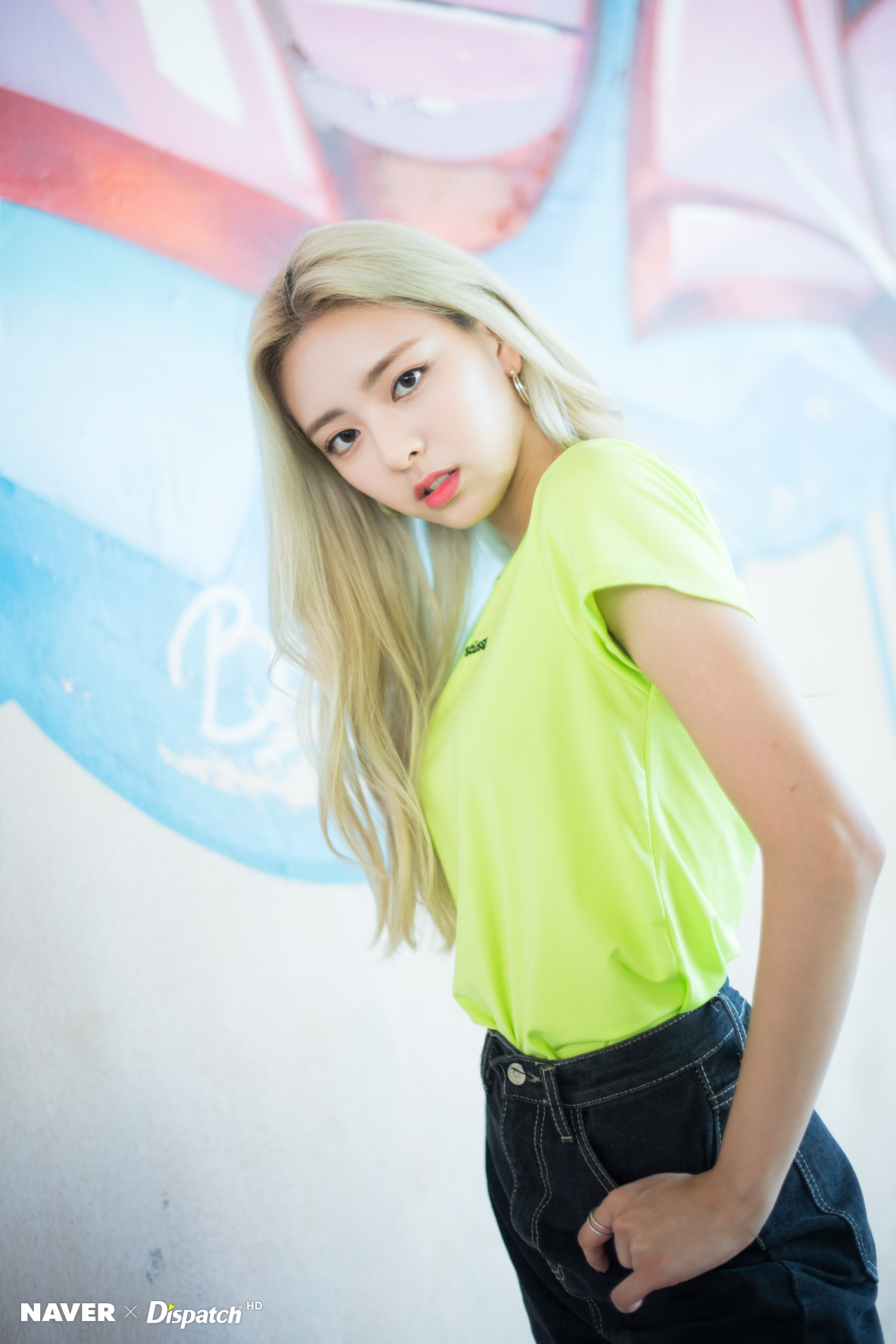 ITZY It'z Icy Naver x Dispatch Photos (HD/HR) - K-Pop Database / dbkpop.com