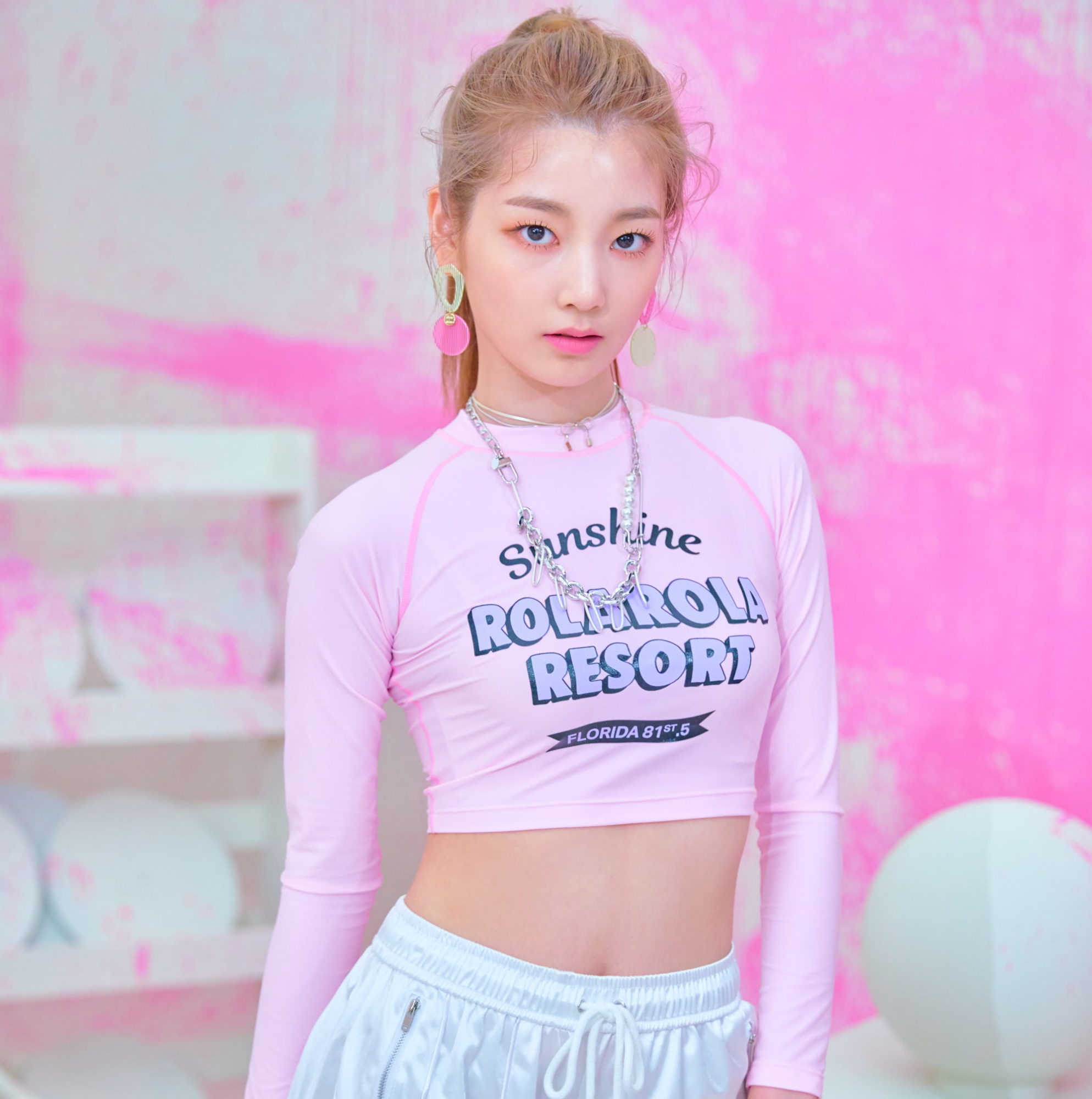 Rocket Punch Debut Concept Photos (HD/HR) - K-Pop Database / dbkpop.com