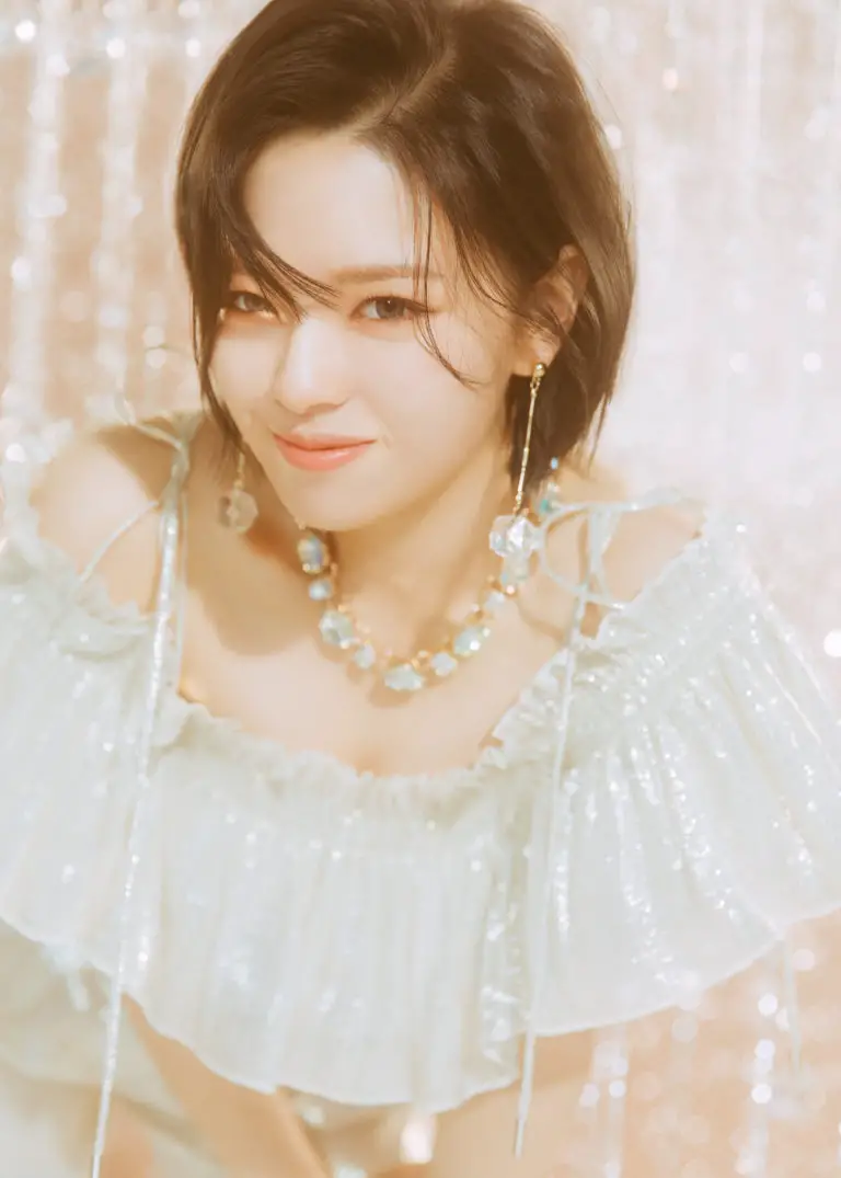 Twice Feel Special Nayeon Jeongyeon Momo Concept Photos (HD/HR/Clean) - K-Pop Database / dbkpop.com