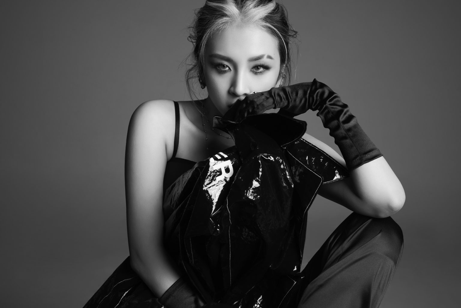 KARD Red Moon Concept Photos (HD/HR) - K-Pop Database / dbkpop.com