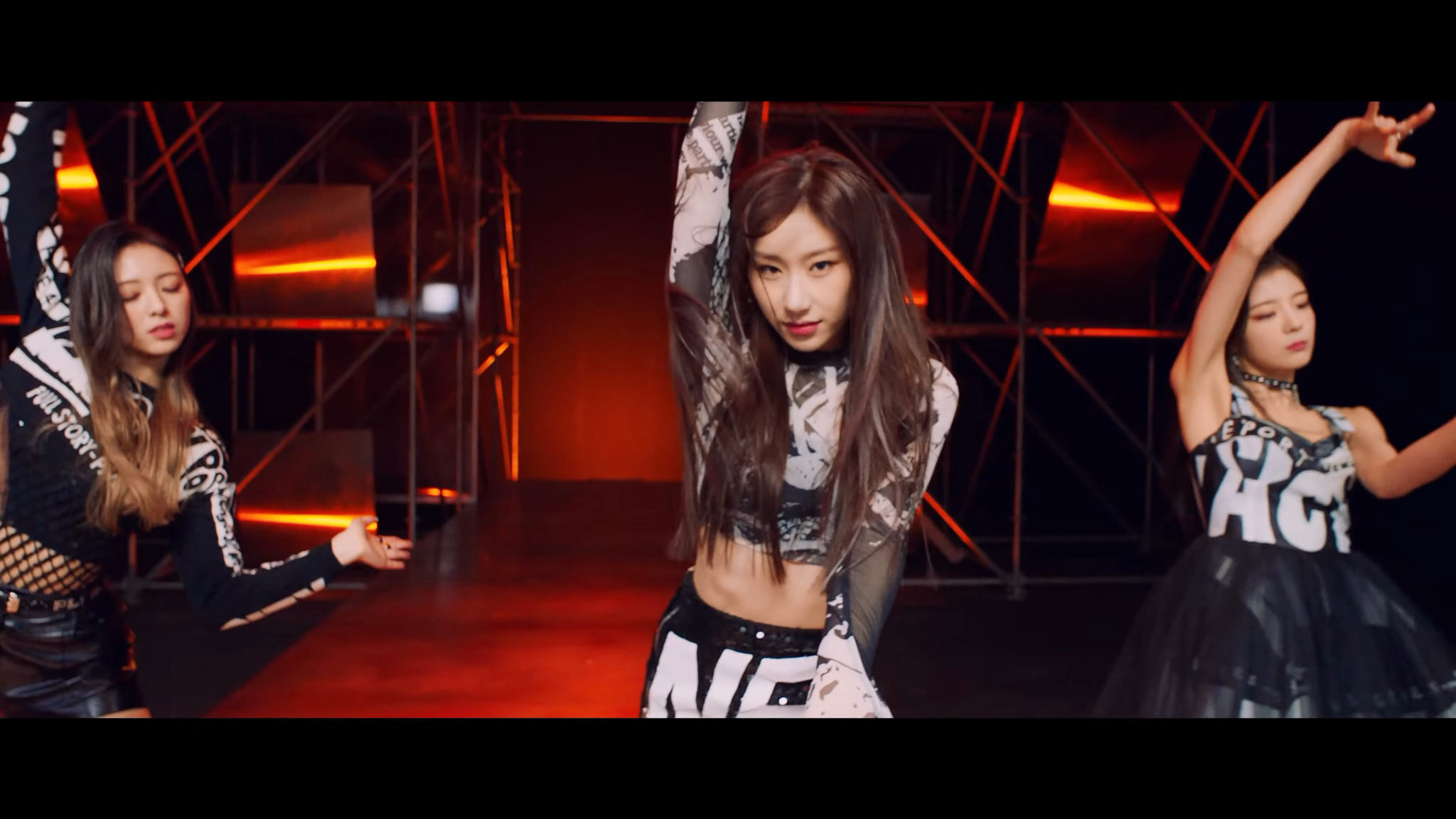 ITZY Wannabe MV Screencaps and who’s who - K-Pop Database / dbkpop.com