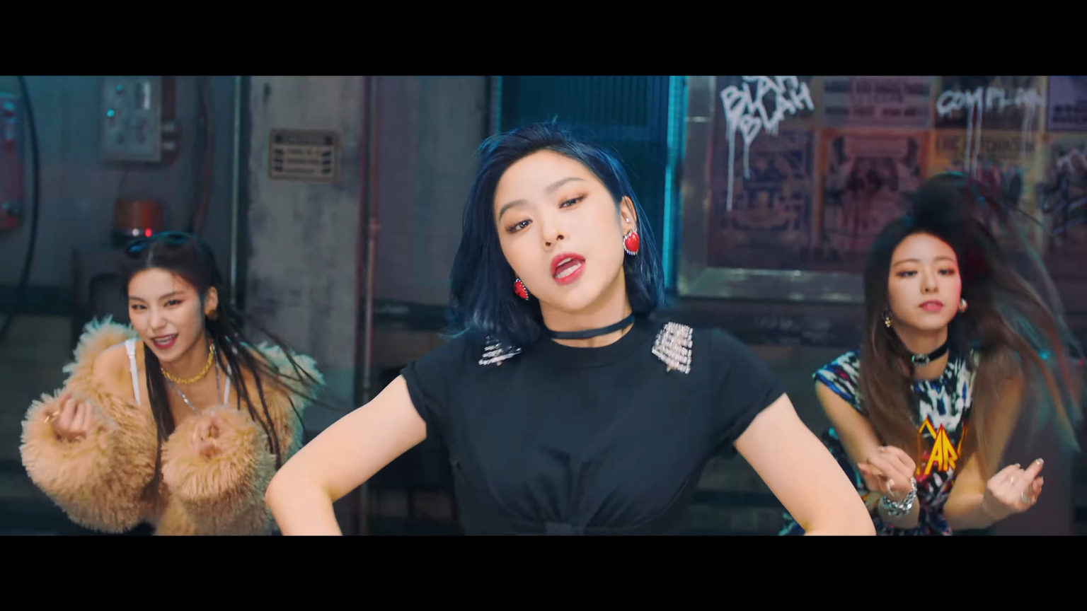 ITZY Wannabe MV Screencaps and who’s who - K-Pop Database / dbkpop.com