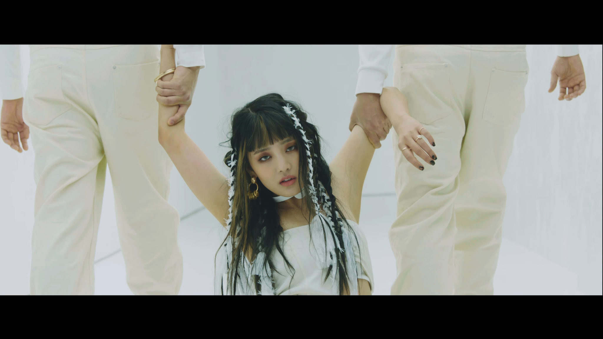 (G)I-DLE Oh My God MV Teaser Screencaps (4K/HD/HQ) – K-Pop Database