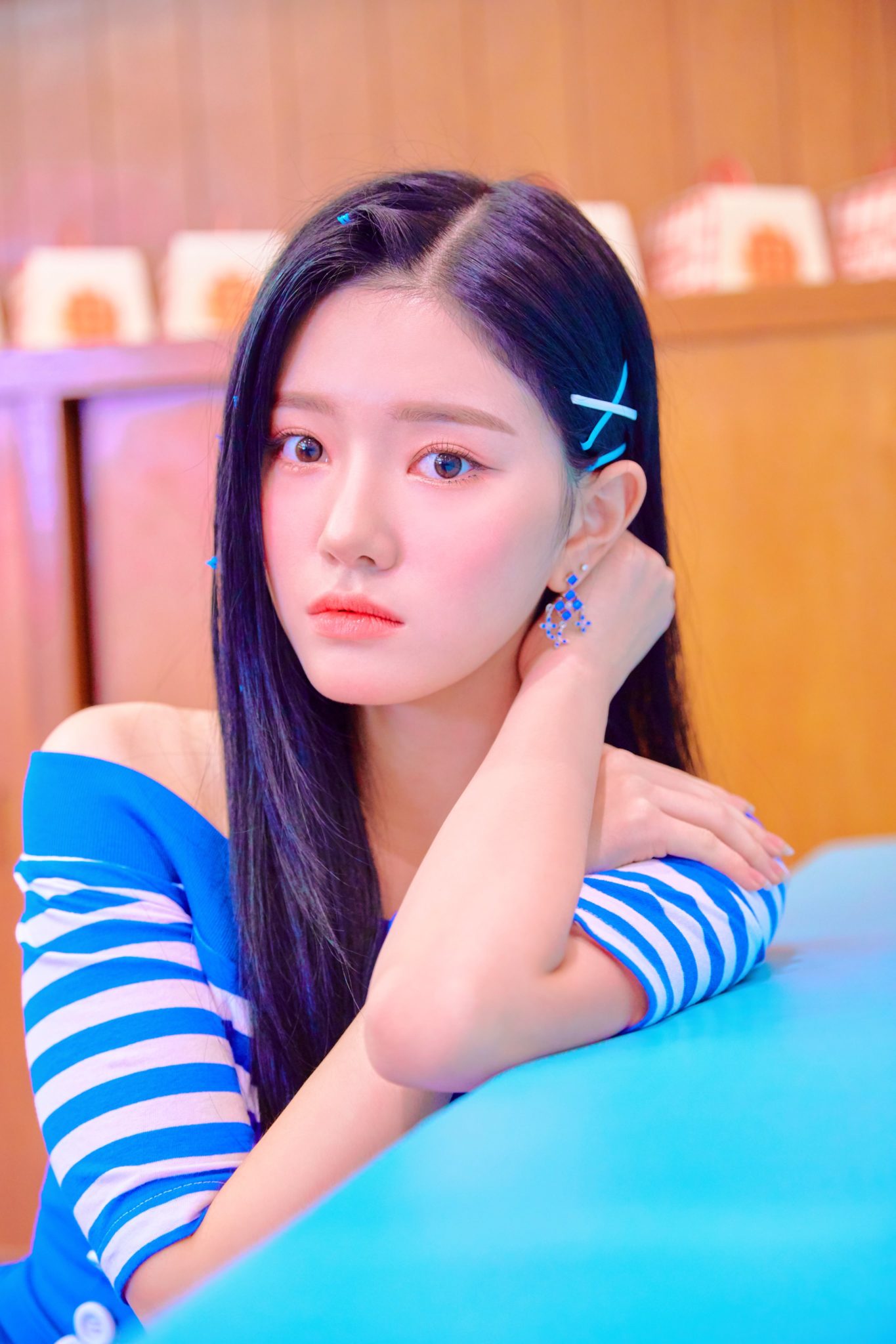 FANATICS Vavi Girl / Plus Two Teaser/Concept Photos (HD/HQ/HR) - K-Pop Database / dbkpop.com