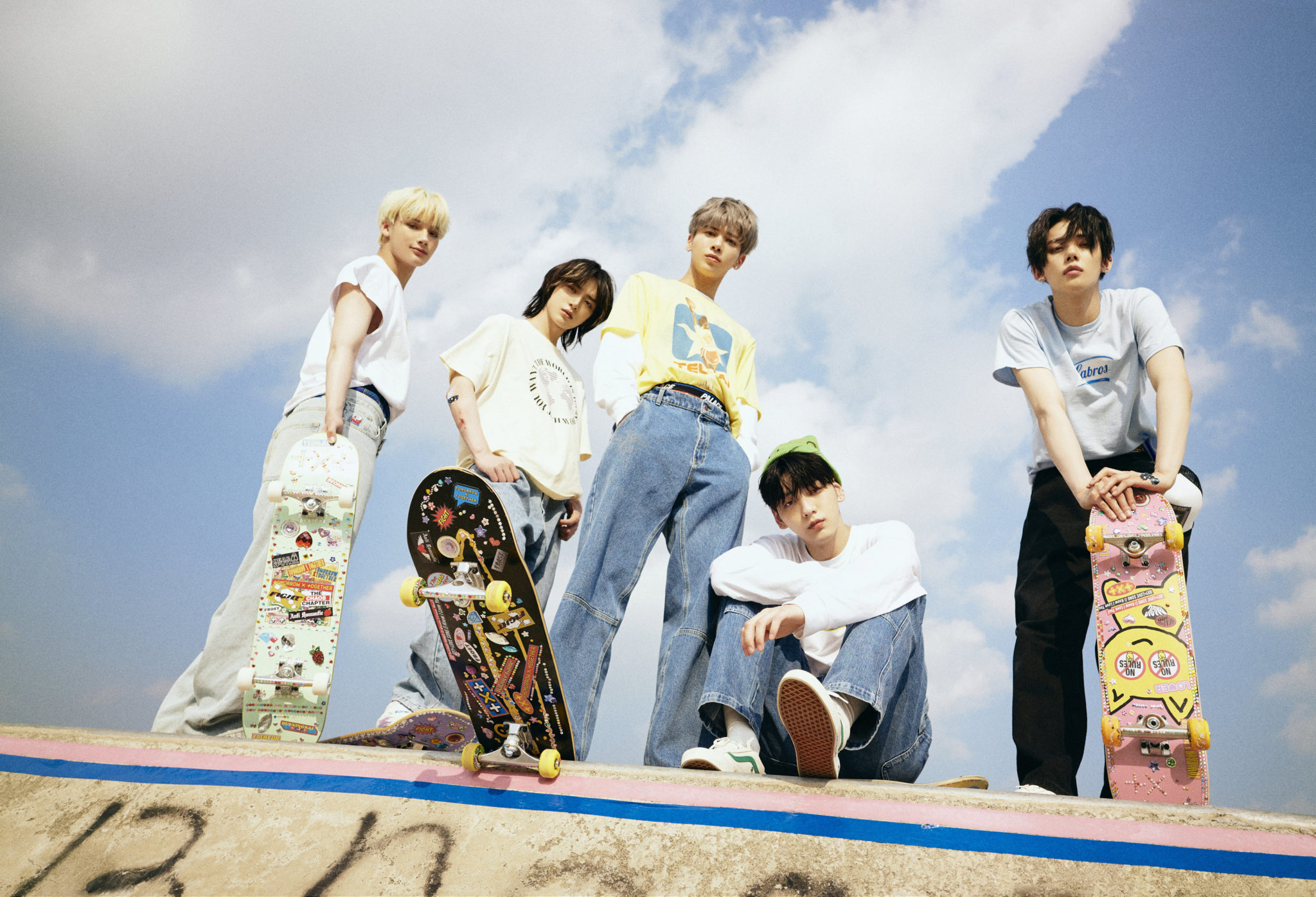 TXT The Chaos Chapter: FIGHT OR ESCAPE Teaser/Concept Photos (Fight ver ...