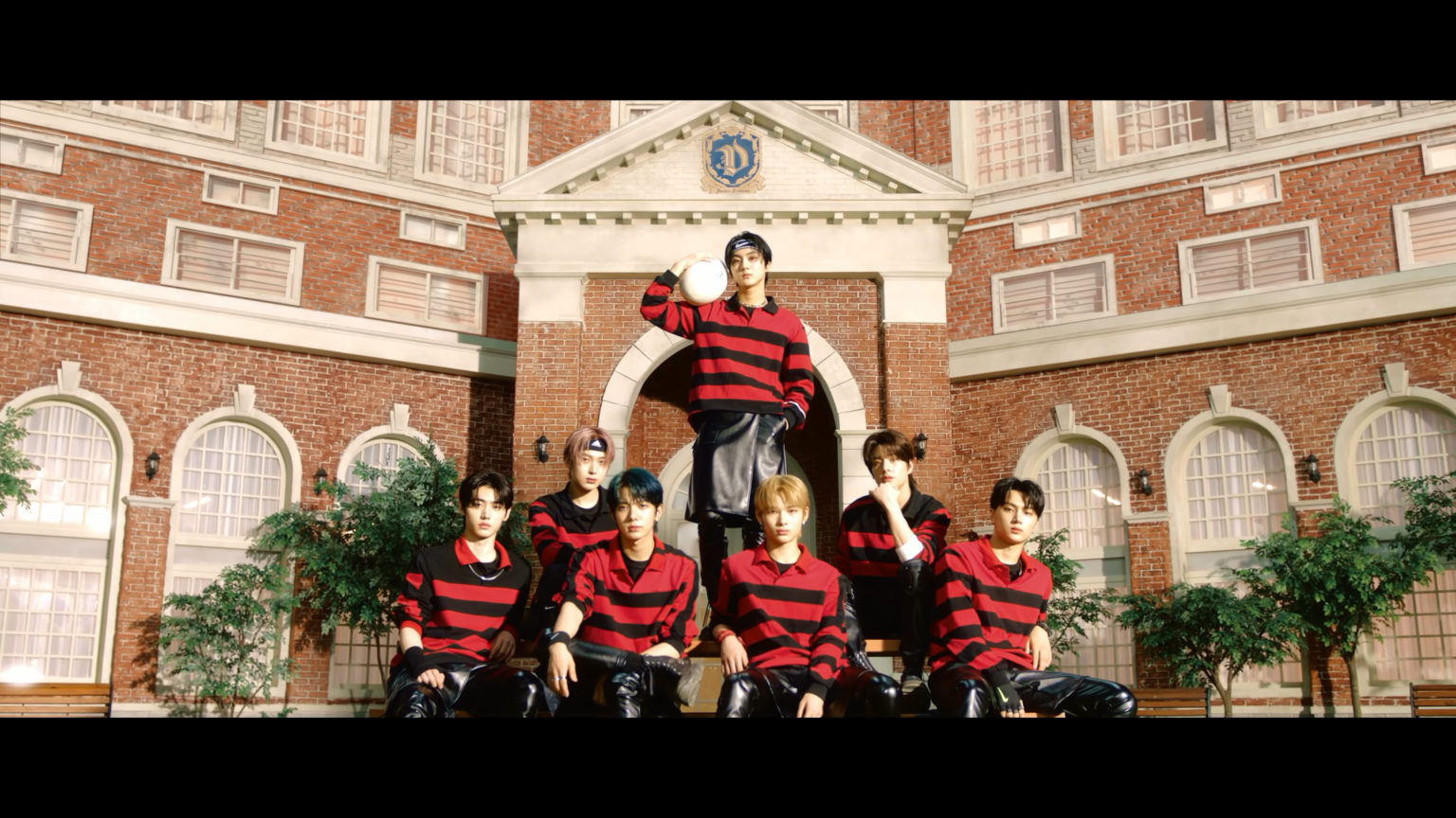 ENHYPEN - Tamed-Dashed who's who - K-Pop Database / dbkpop.com