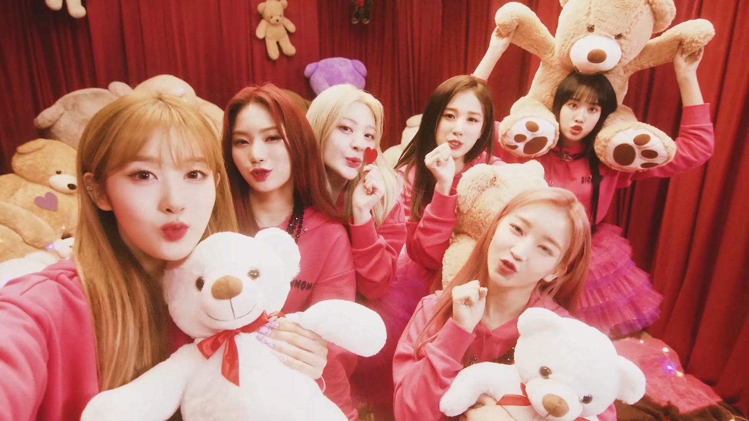 STAYC – Teddy Bear – K-Pop Database