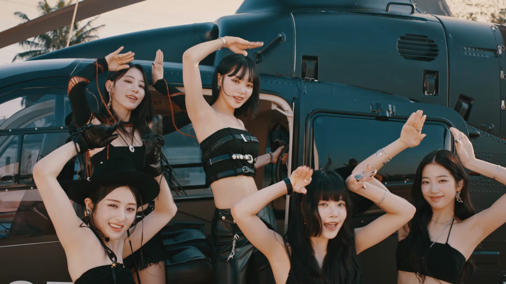 LE SSERAFIM - UNFORGIVEN who's who - K-Pop Database / dbkpop.com