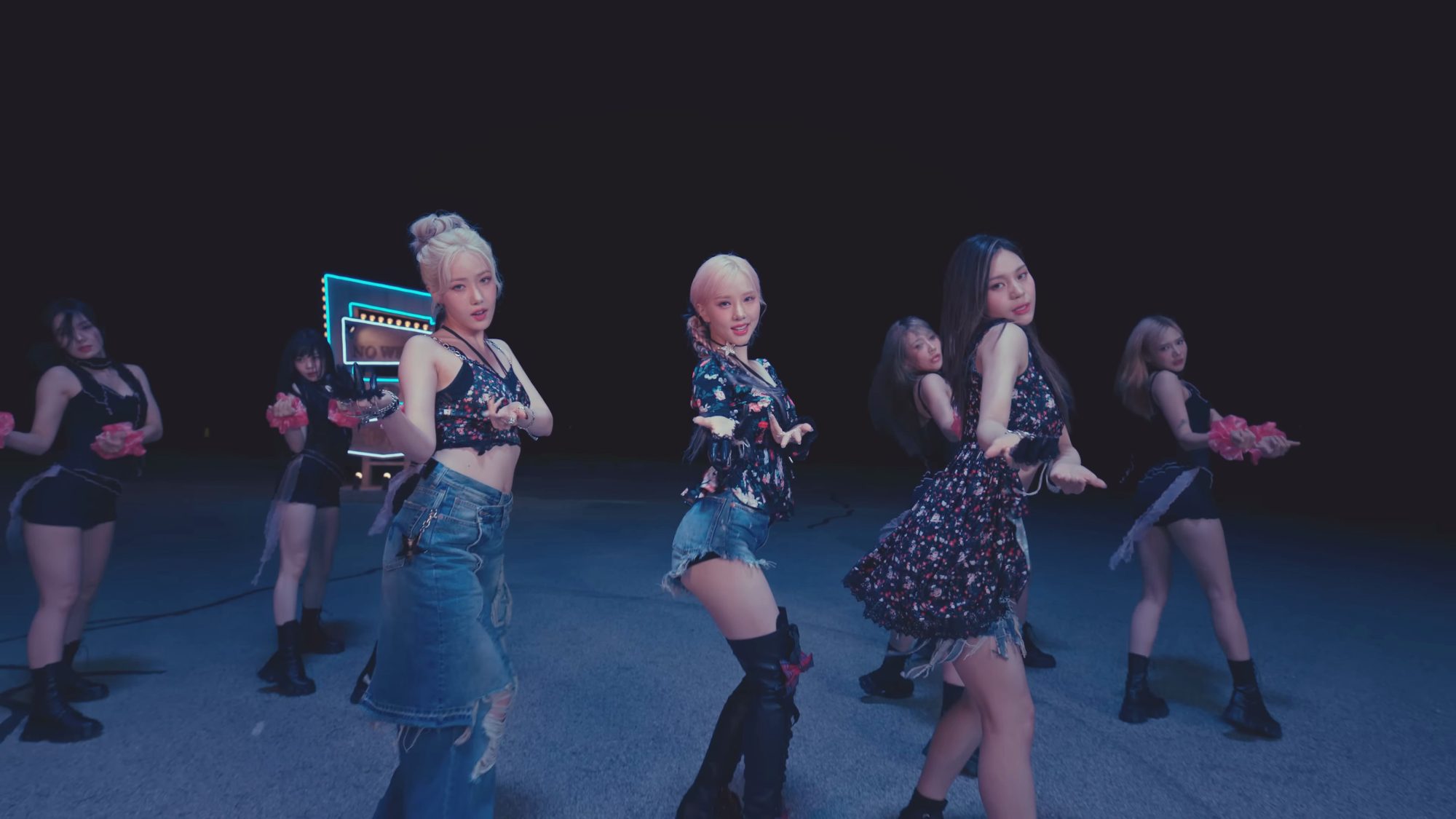 VIVIZ - Maniac who's who - K-Pop Database / dbkpop.com