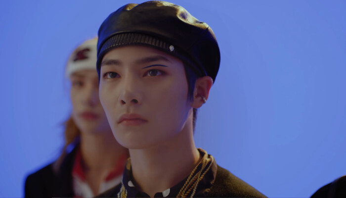 Stray Kids Back Door Opening Video Screencaps (4K) - K-Pop Database ...