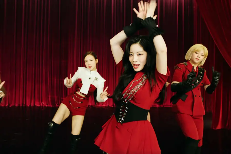 TWICE - Perfect World who's who - K-Pop Database / dbkpop.com