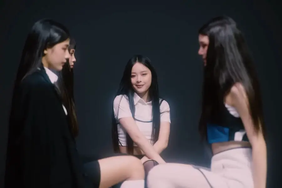 NewJeans - Cookie who's who - K-Pop Database / dbkpop.com