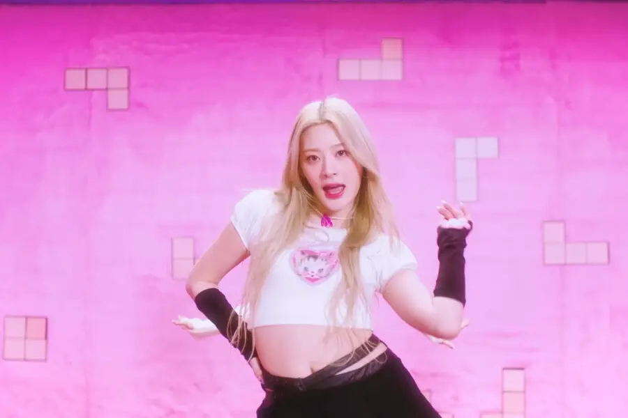 STAYC - Poppy (Korean ver.) who's who - K-Pop Database / dbkpop.com