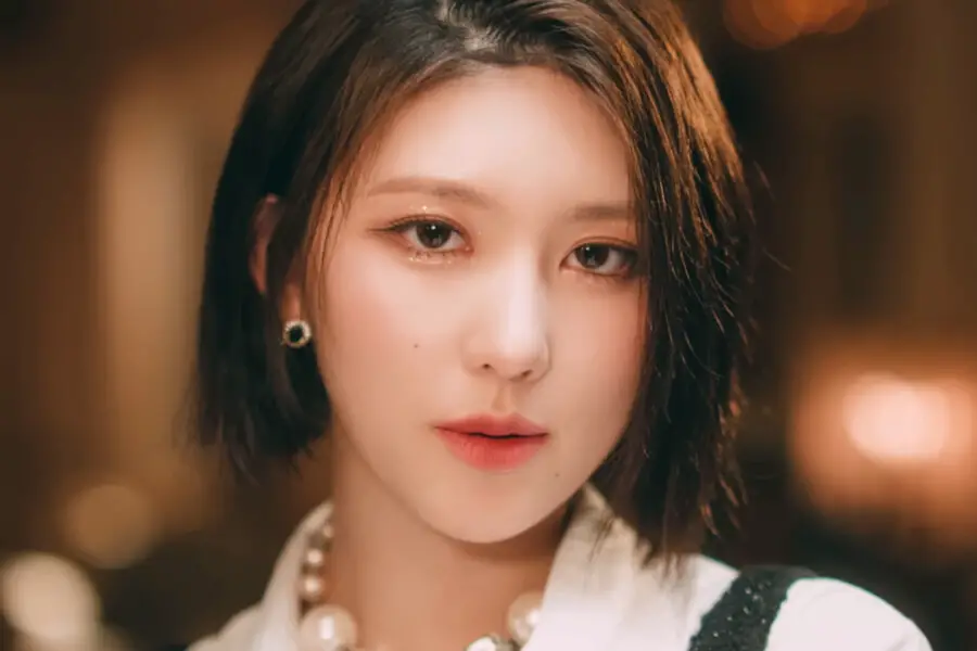 IVE - I AM who's who - K-Pop Database / dbkpop.com