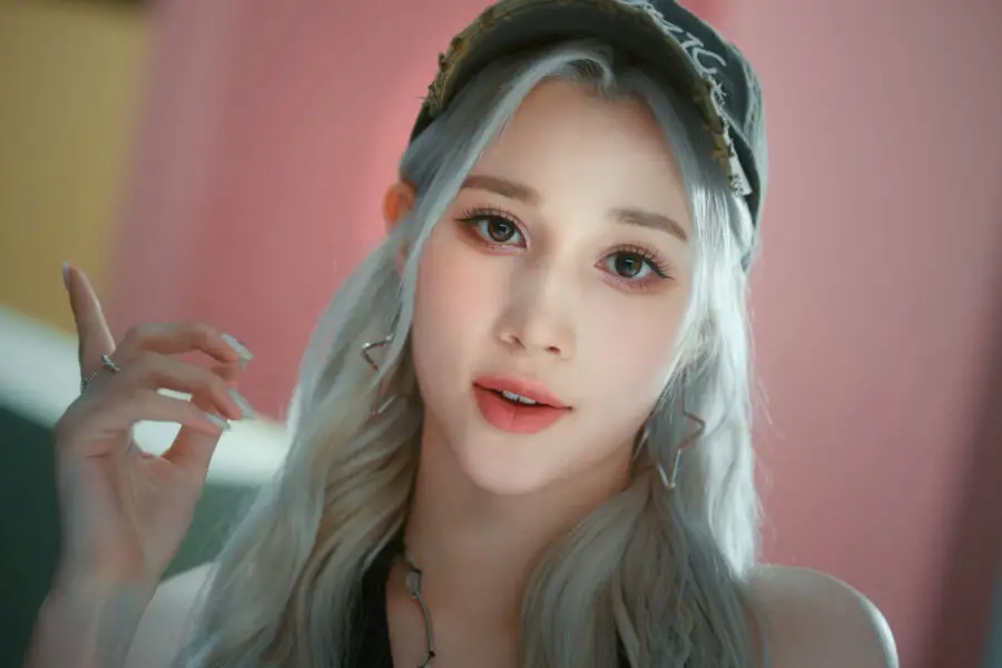 Kep1er - Giddy who's who - K-Pop Database / dbkpop.com