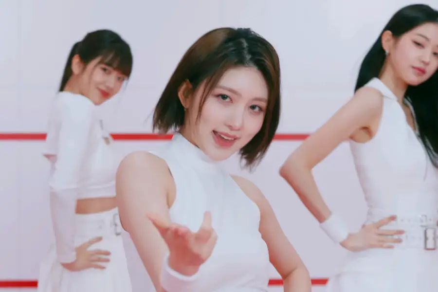 IVE - WAVE who's who - K-Pop Database / dbkpop.com