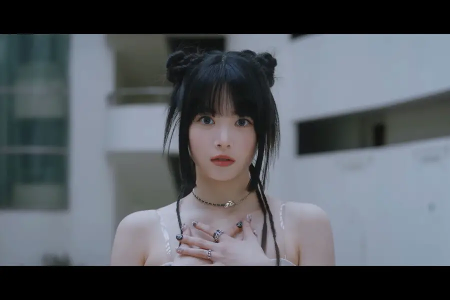 LE SSERAFIM - Eve, Psyche & The Bluebeard's wife who's who - K-Pop ...