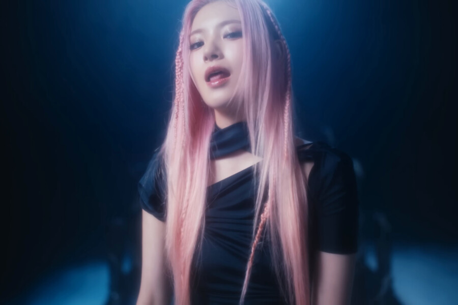 EVERGLOW – Slay – K-Pop Database