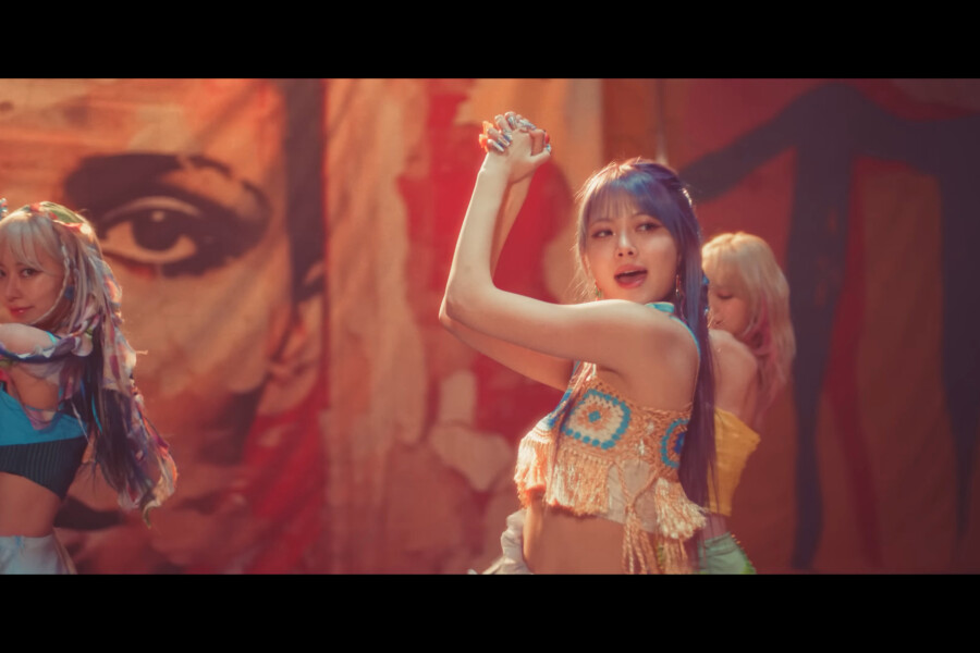 LE SSERAFIM – Smart – K-Pop Database